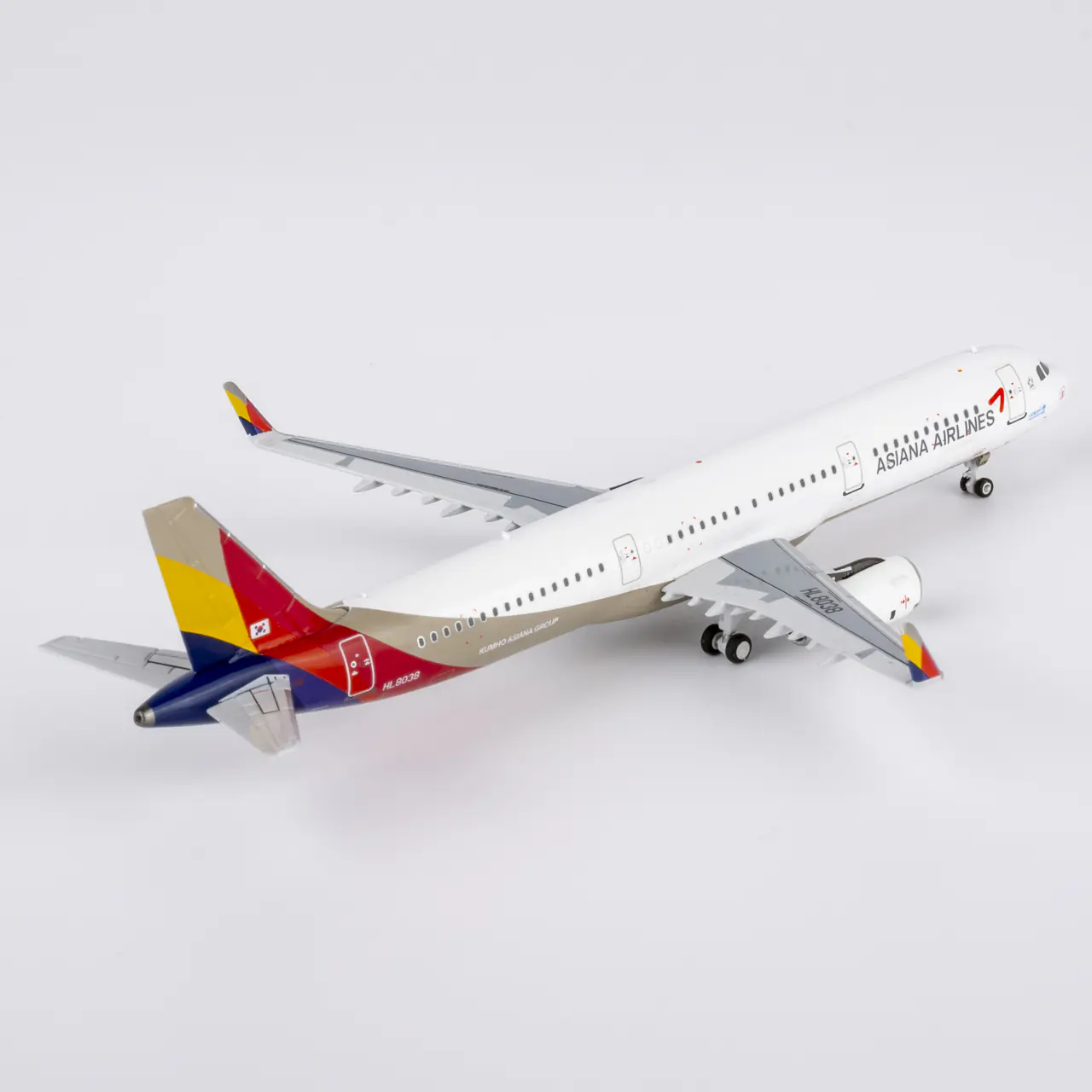 Collectible Diecast Aircraft Model Airbus A321-200 13126 NG Models 1: ...